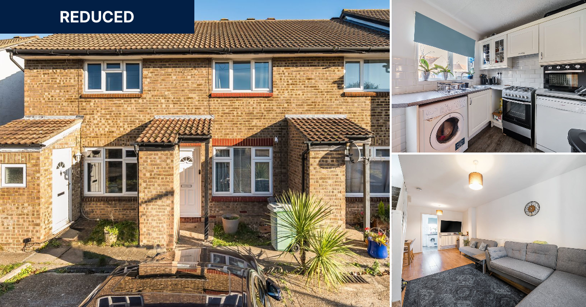 2 bed terraced house for sale in Shirley Crescent, Beckenham, BR3 ...